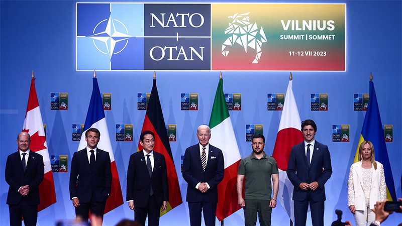 NATO Draws up Plans to Transport US Troops to European Frontline in ...