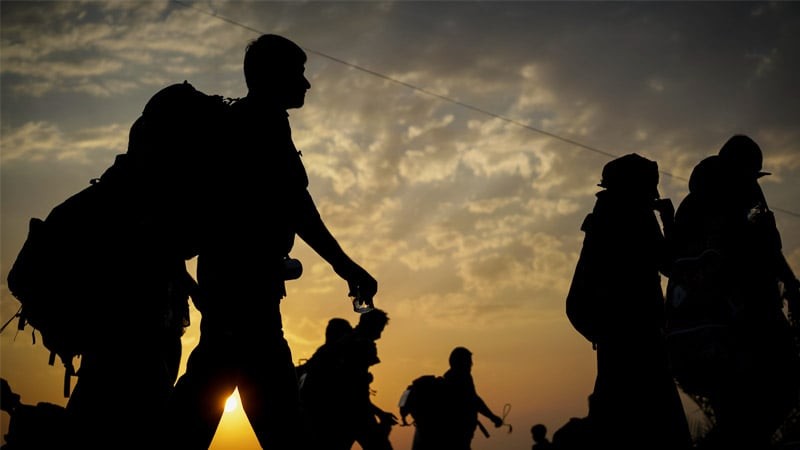 Bombshell Report! Chinese Military-Aged Men Staging U.S. Border ...