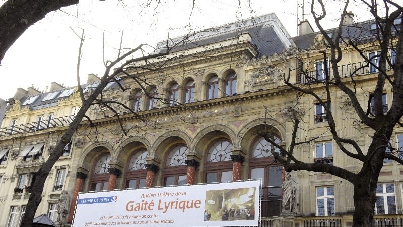 Paris Theatre Faces Financial Ruin After Alien Invasion & Occupation