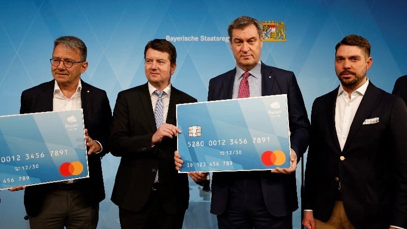 Aliens in Austria Complain About ‘Too Restrictive’ Pre-Paid Card ...