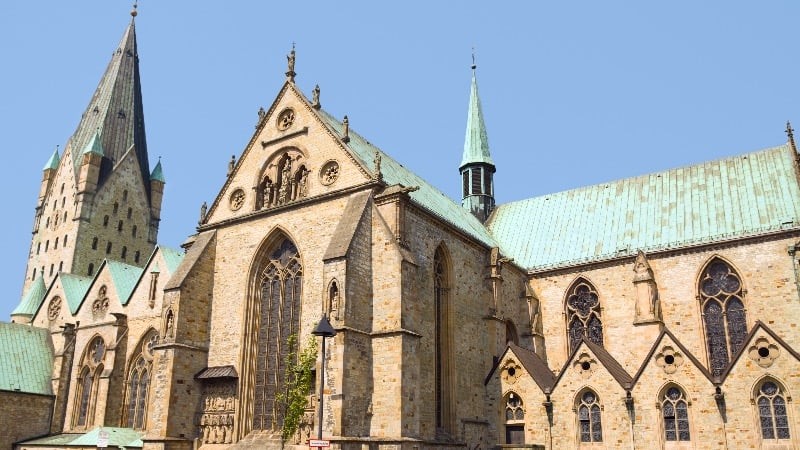 German Cathedral Hosts Sacrilegious Show With ‘Walking’ Chicken ...