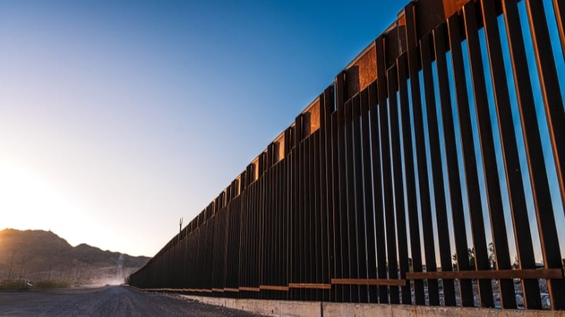 Trump Hails Border-wall Win