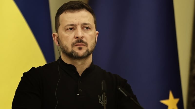 Russia Targeting Ukrainian Air Bases Ahead of F-16 Deliveries