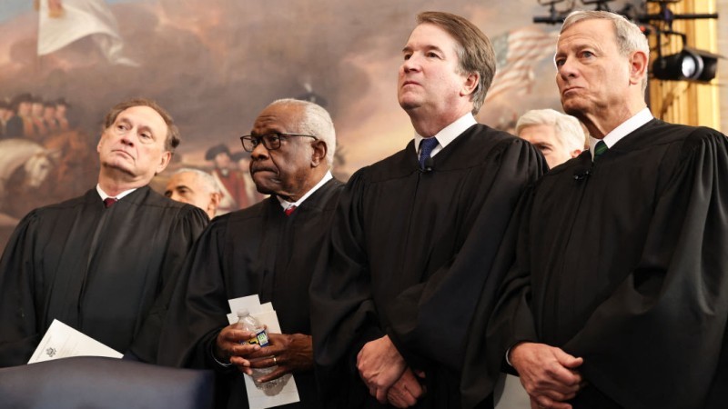 Mega Bombshell! SCOTUS Justice Alito Slams Colleagues For “Middle Of ...